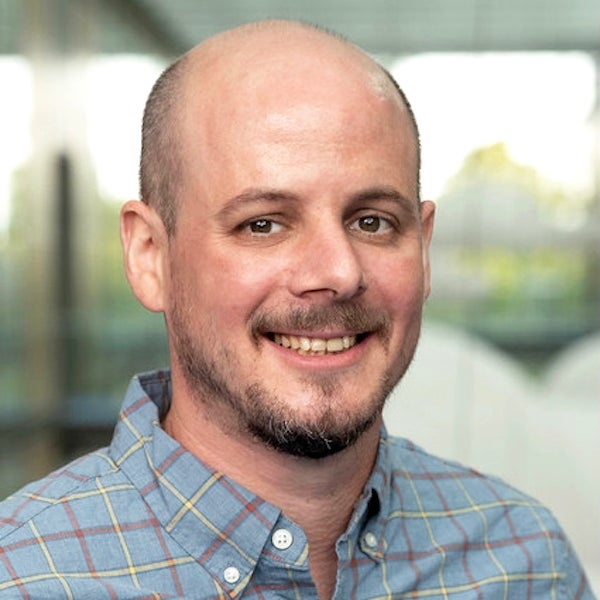 Quantum computing: When the right direction is random